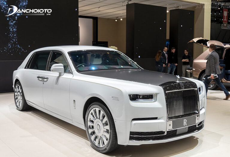 Bảng Giá Xe Rolls-Royce: 4 chỗ sedan, coupe, SUV 8/2024