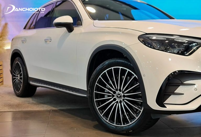 Mercedes GLC 300 AMG (New 2023) - Mercedes-Benz Vietnam Star Hoàn Kiếm